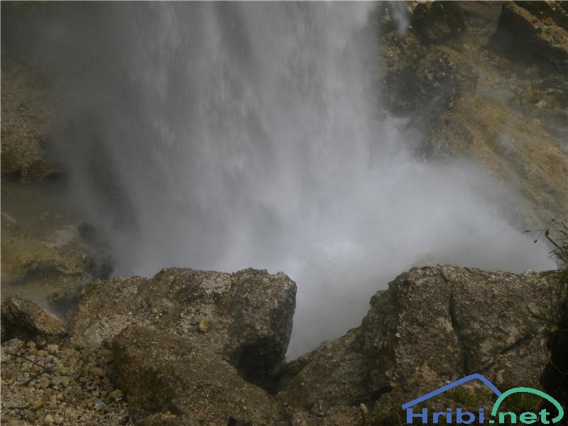 Koča pri Peričniku - Slap Peričnik - spodnji slap - Slika - 80121