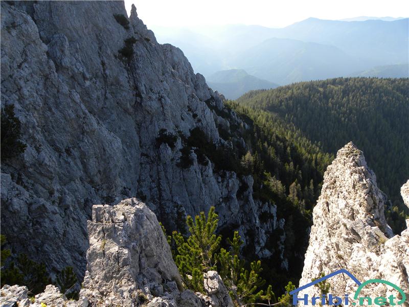 Koča na Pikovem - Kordeževa glava (Peca) (čez preval Vrh šteng in po ...