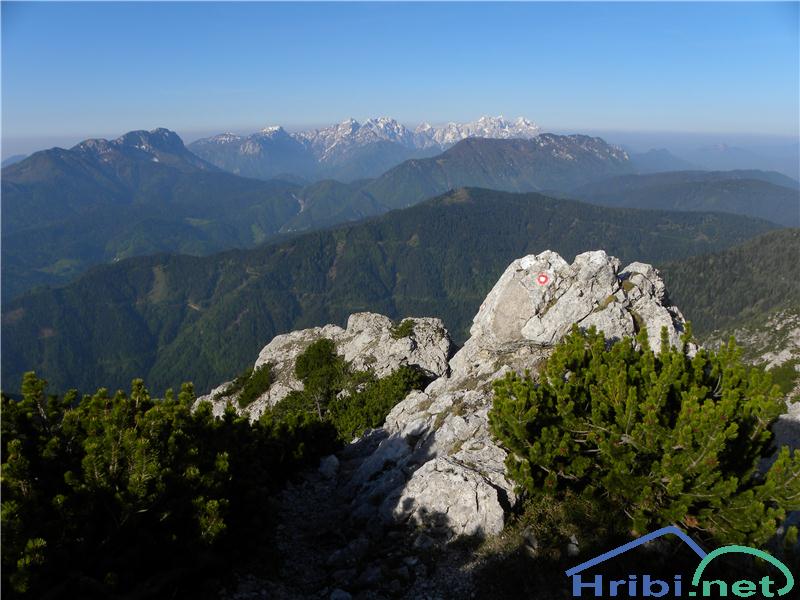 Koča na Pikovem - Kordeževa glava (Peca) (čez preval Vrh šteng in po ...